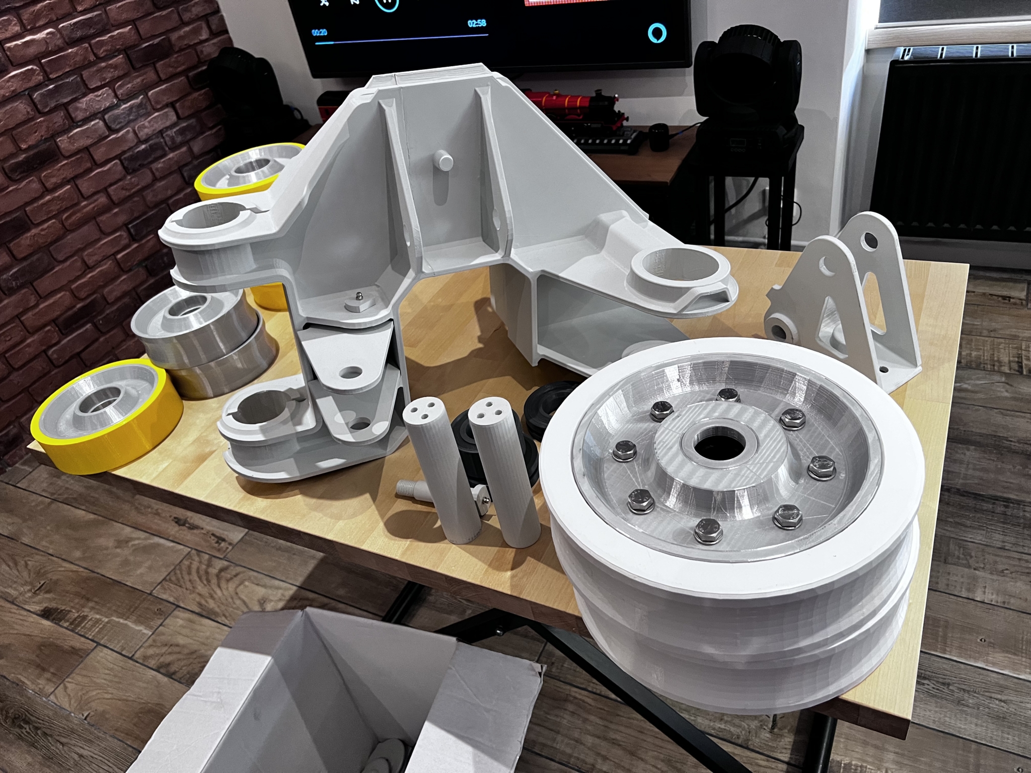 Réalisation d'un bogie de roller coaster en taille 1:1 - Orguerra