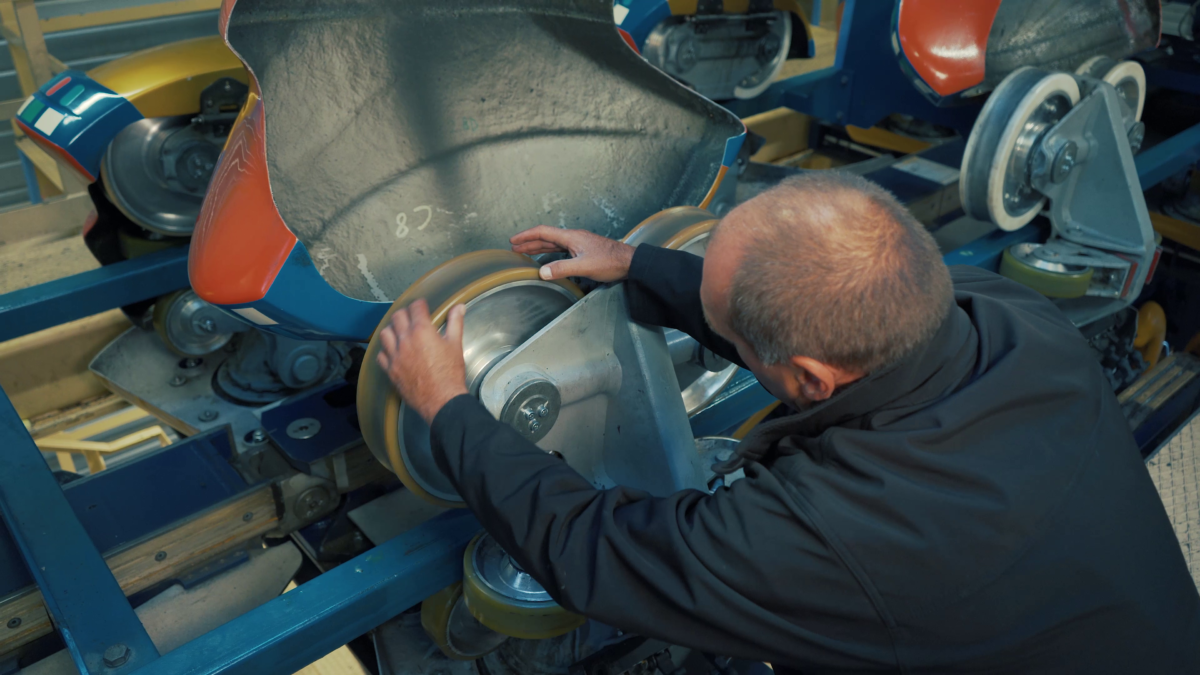 Réalisation d'un bogie de roller coaster en taille 1:1 - Orguerra